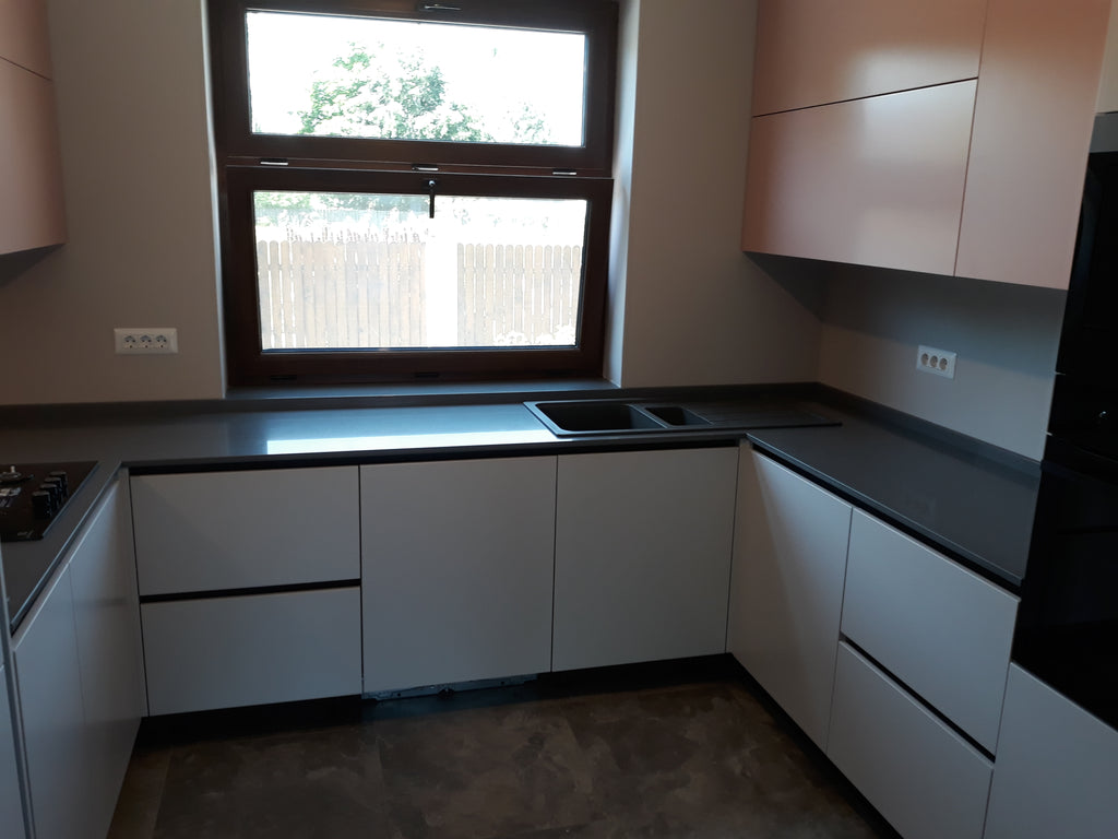 Glaf fereastra quartz compozit BOREAS > facute pe comanda de Prowest